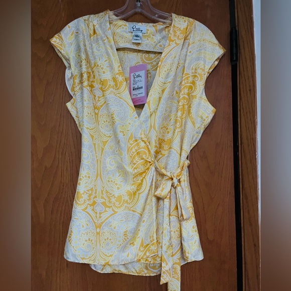 Lilly Pulitzer | Tops | Nwt Lilly Pulitzer Emslie Silk Top Golden Lion ...